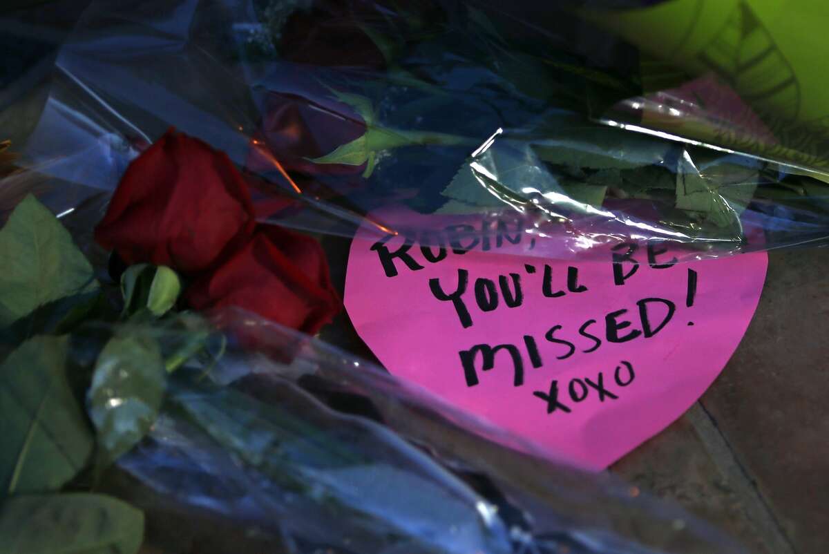 Robin Williams S.F. memorial a private affair for comedians