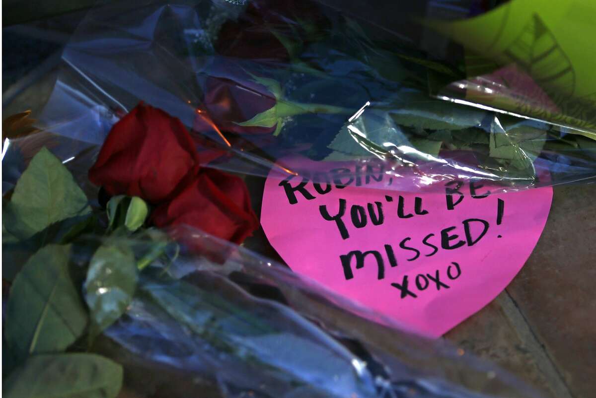 Grim details of Robin Williams' death released by investigators