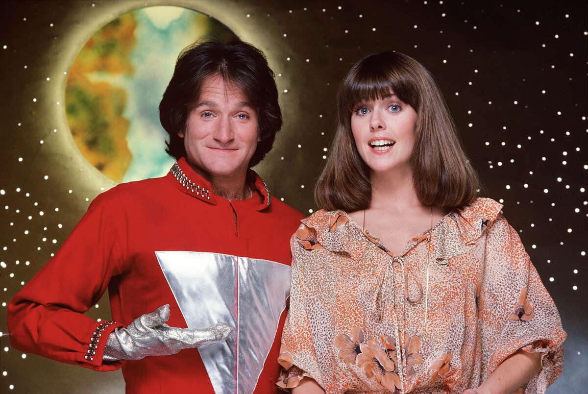 In Robin Williams' Tiburon neighborhood, grief and fond memories