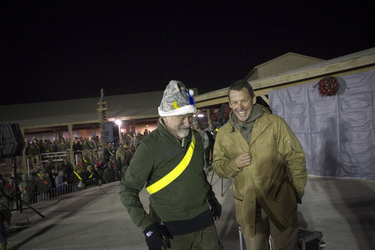 Celebrities react to Robin Williams' death