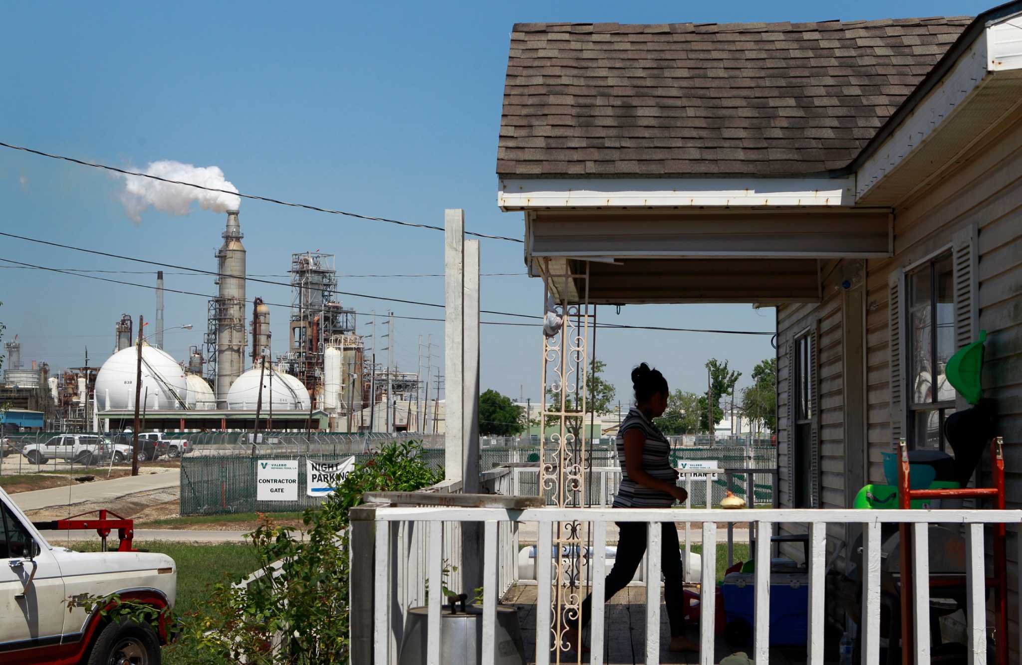 Valero "significantly underestimated" benzene leak at Houston refinery