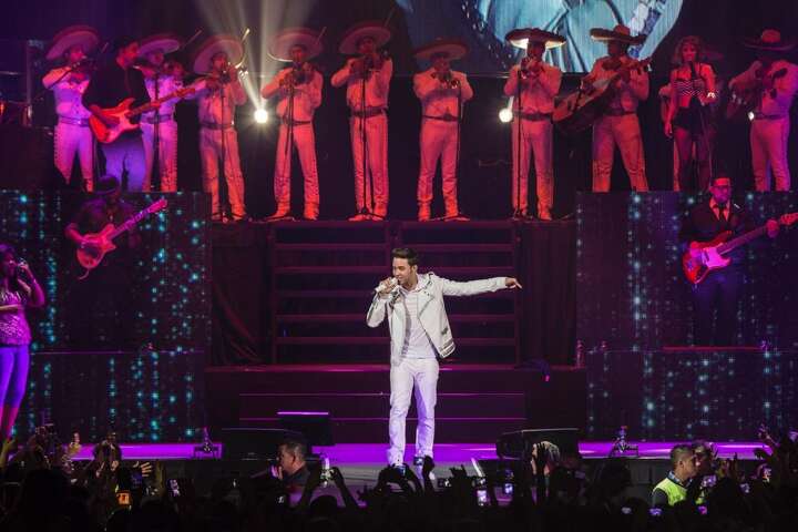 Prince Royce reigns over the bachata sound