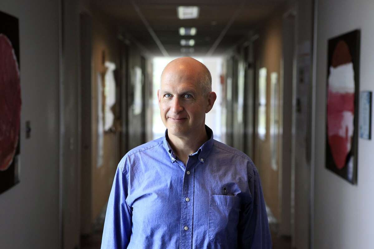 Scientists report first analysis of 'precious' space particles