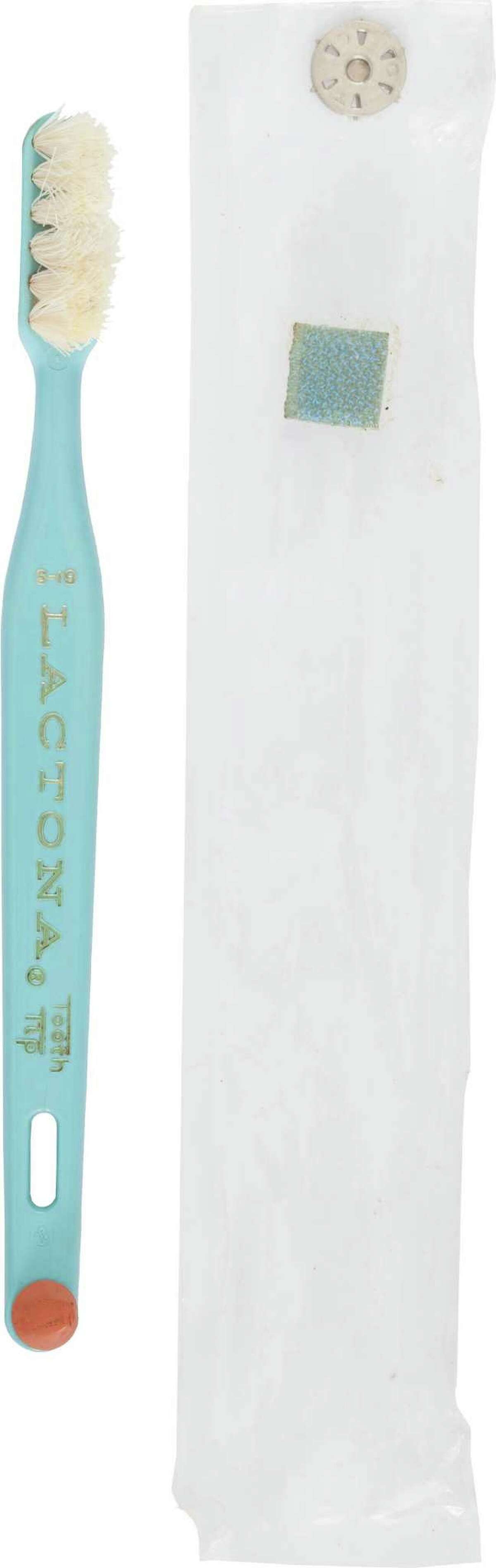 Photos: Vintage NASA designs and space food auctioned