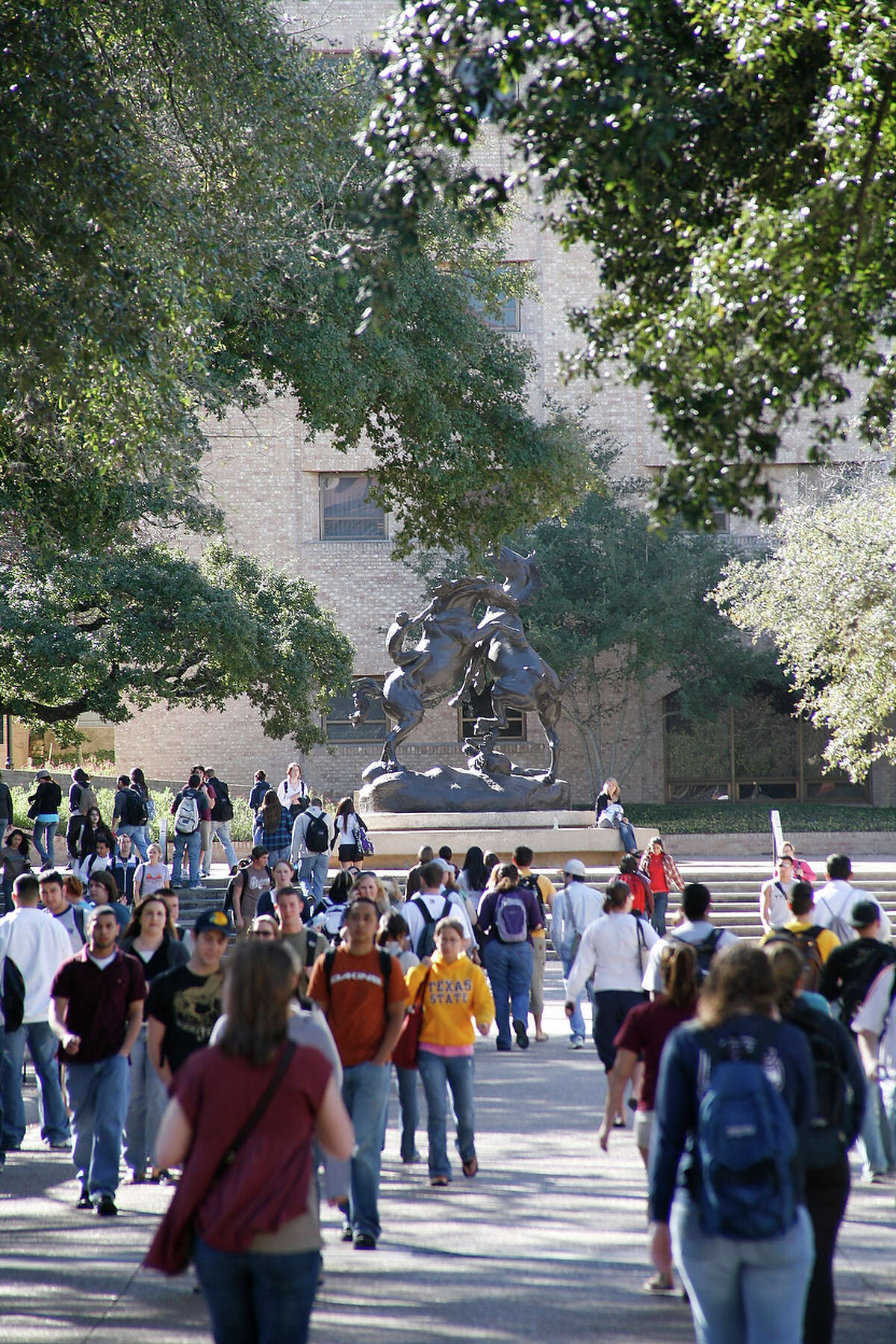 Texas State student tells inspiring story of living in his car during ...
