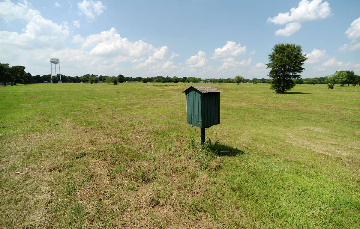 Groves Pea Patch to become gated community