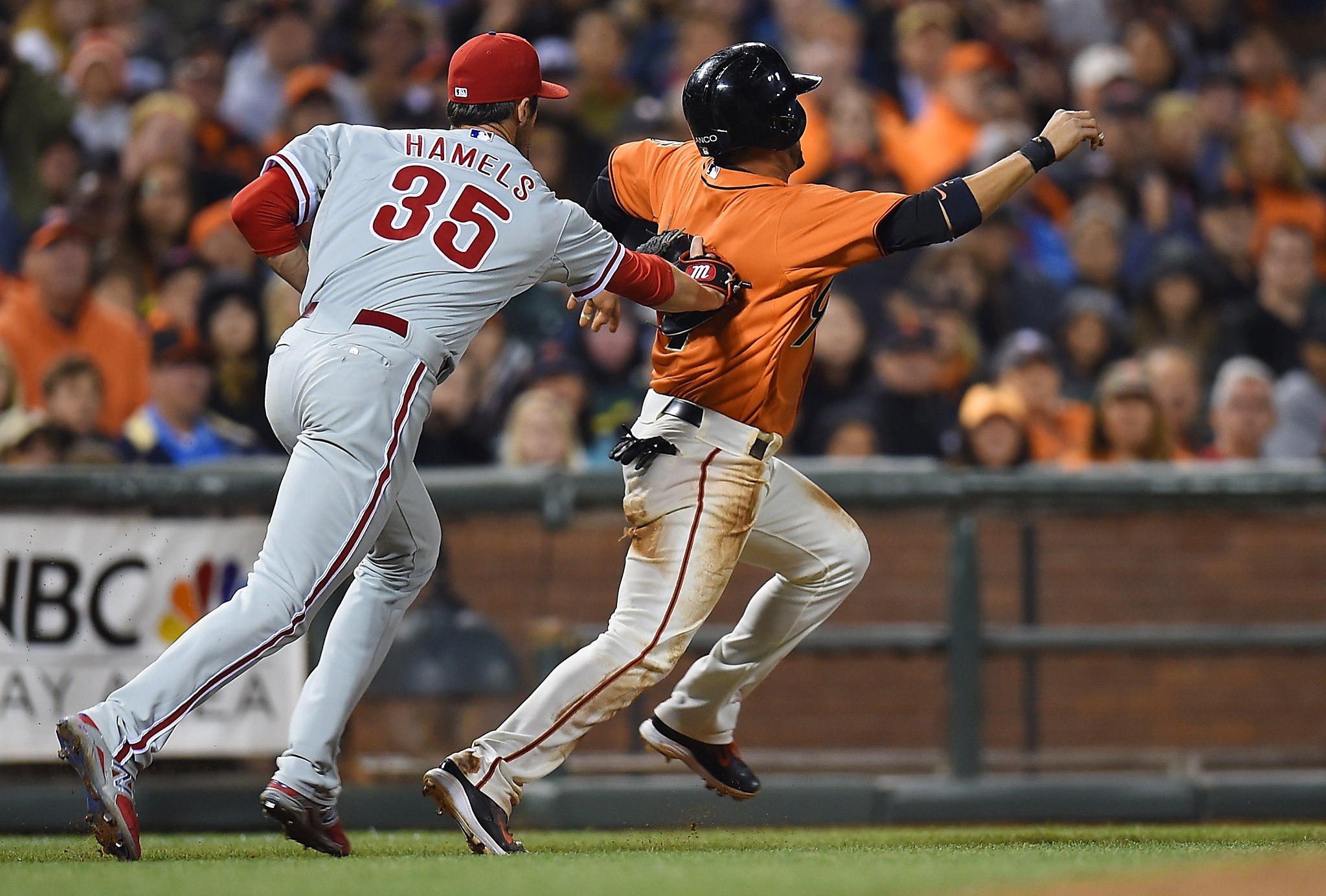 Phillies rally late, beat Giants 5-3 in 10 innings