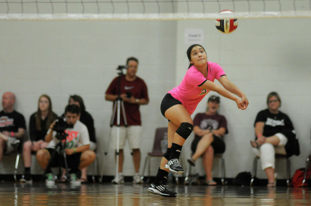 Pearland edges Dallas Bishop for third place in Adidas tournament