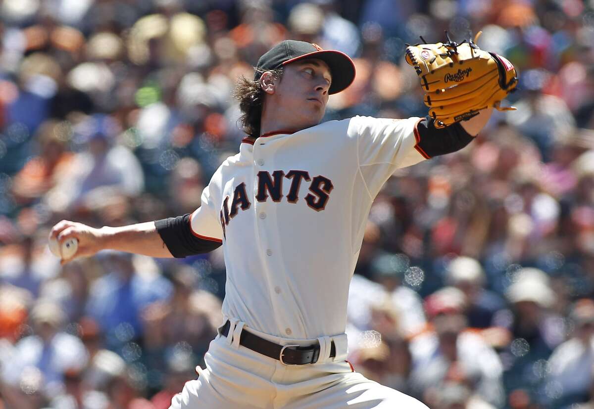 Giants get 1st series win at AT&T Park in more than month