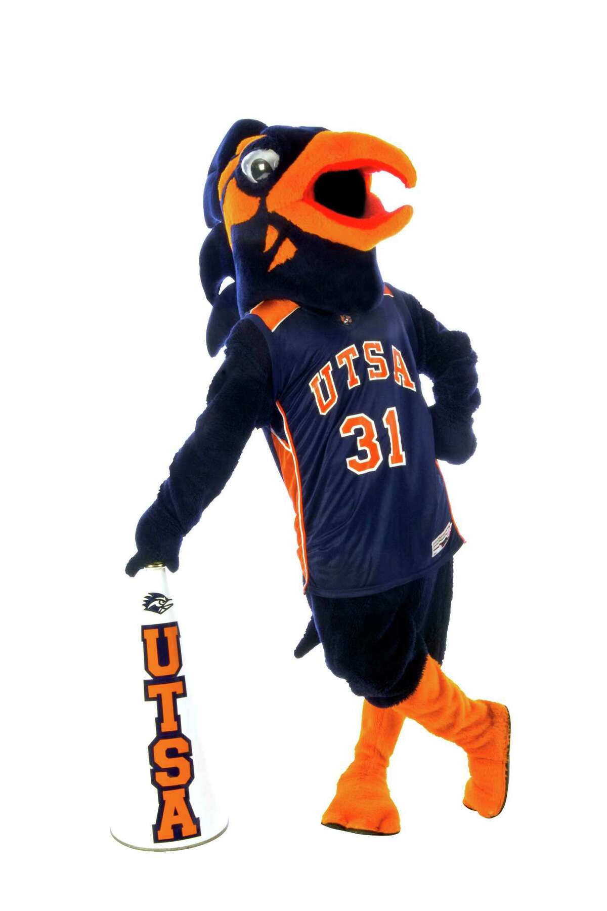 Students of combined UT-RGV battle over mascot