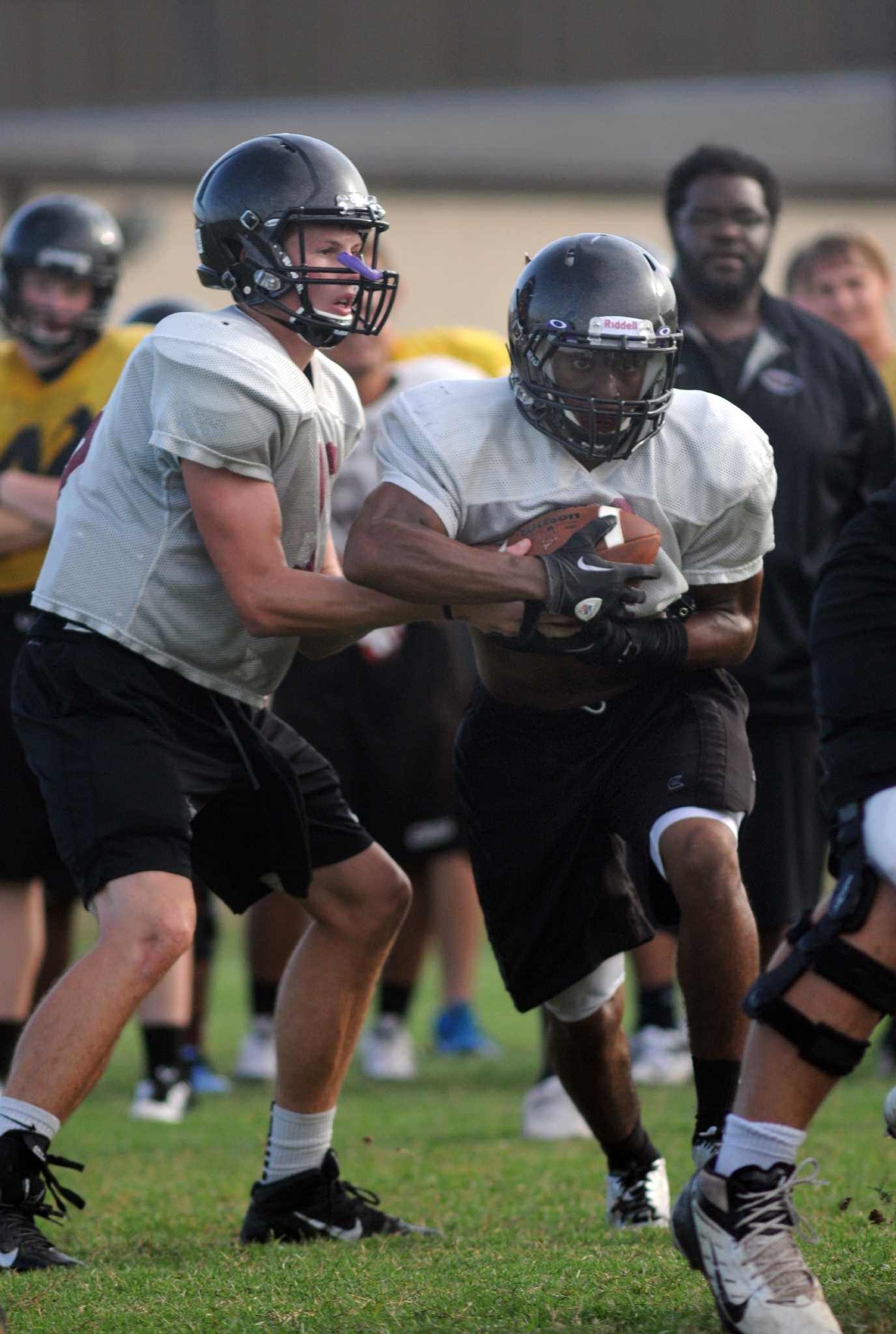 Pearland's Butler puts lessons of past into play