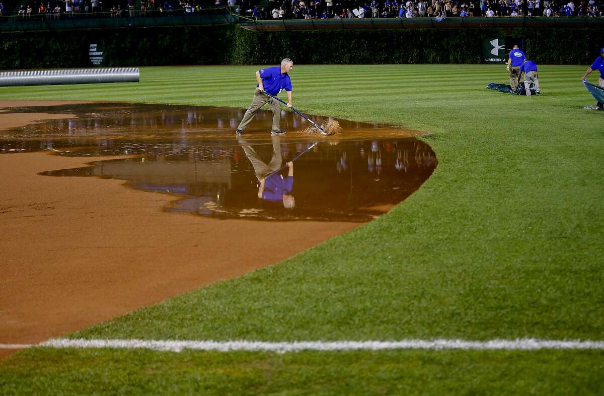 Giants' protest of fumbled rain delay upheld, game to be resumed