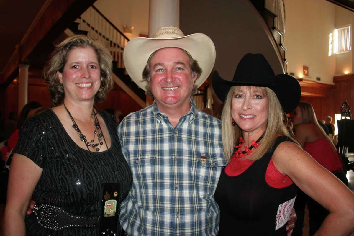 Junior Service League, Fort Bend County Fair host well-attended August ...