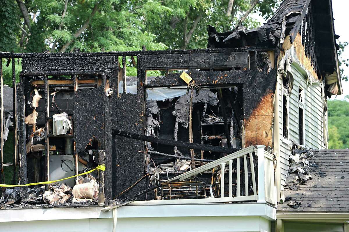 Fire destroys second floor of Rotterdam home