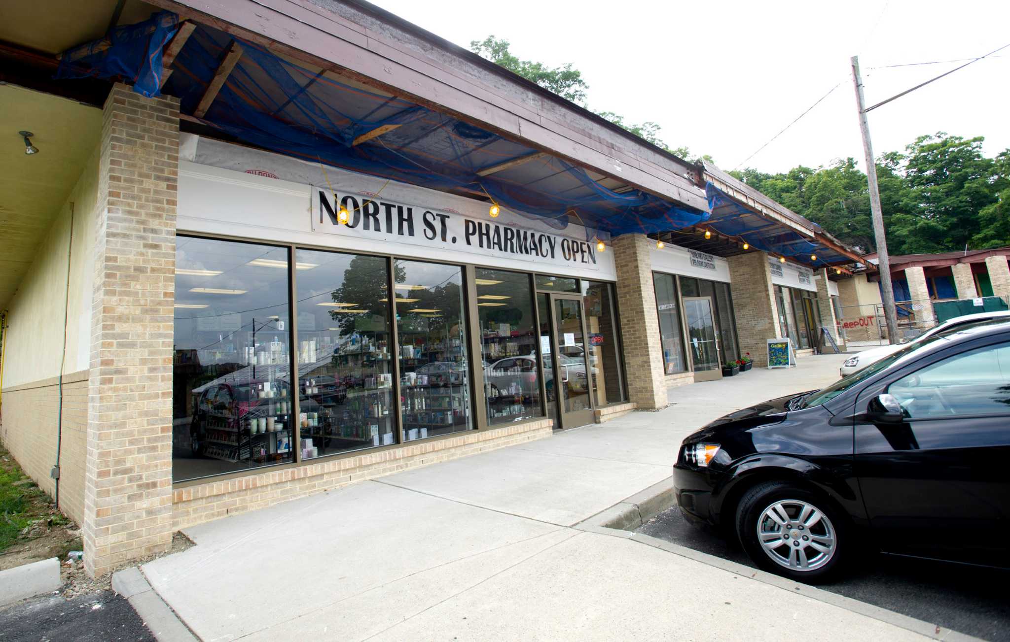 Banksville retail center taking on new look