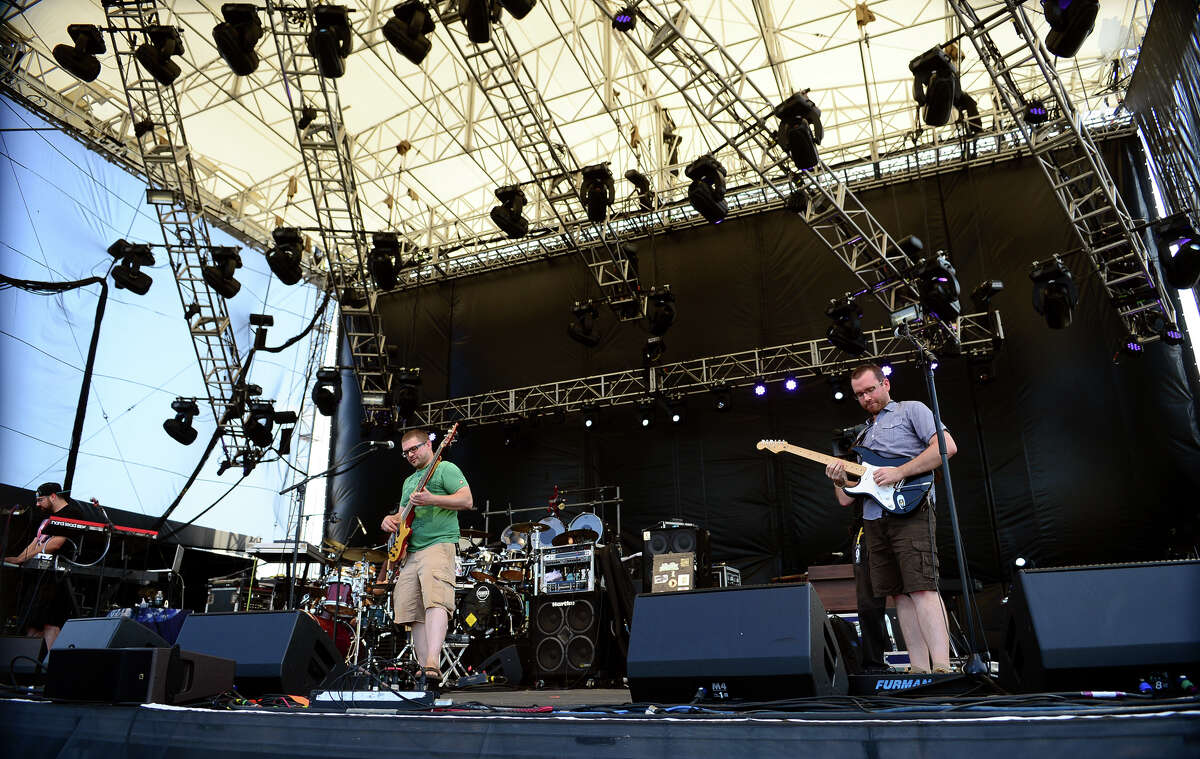 Vibes fans get ready early