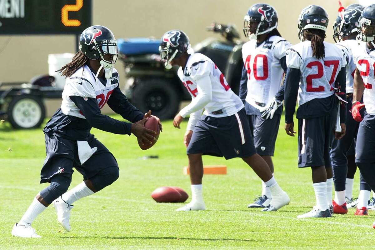 Texans' secondary gears up for stress test against Manning