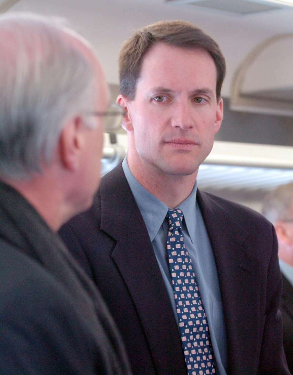 Officials meet on the Metro-North