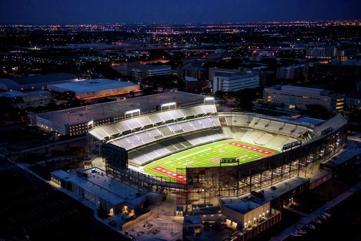 UH set to open new stadium against veteran-laden UTSA