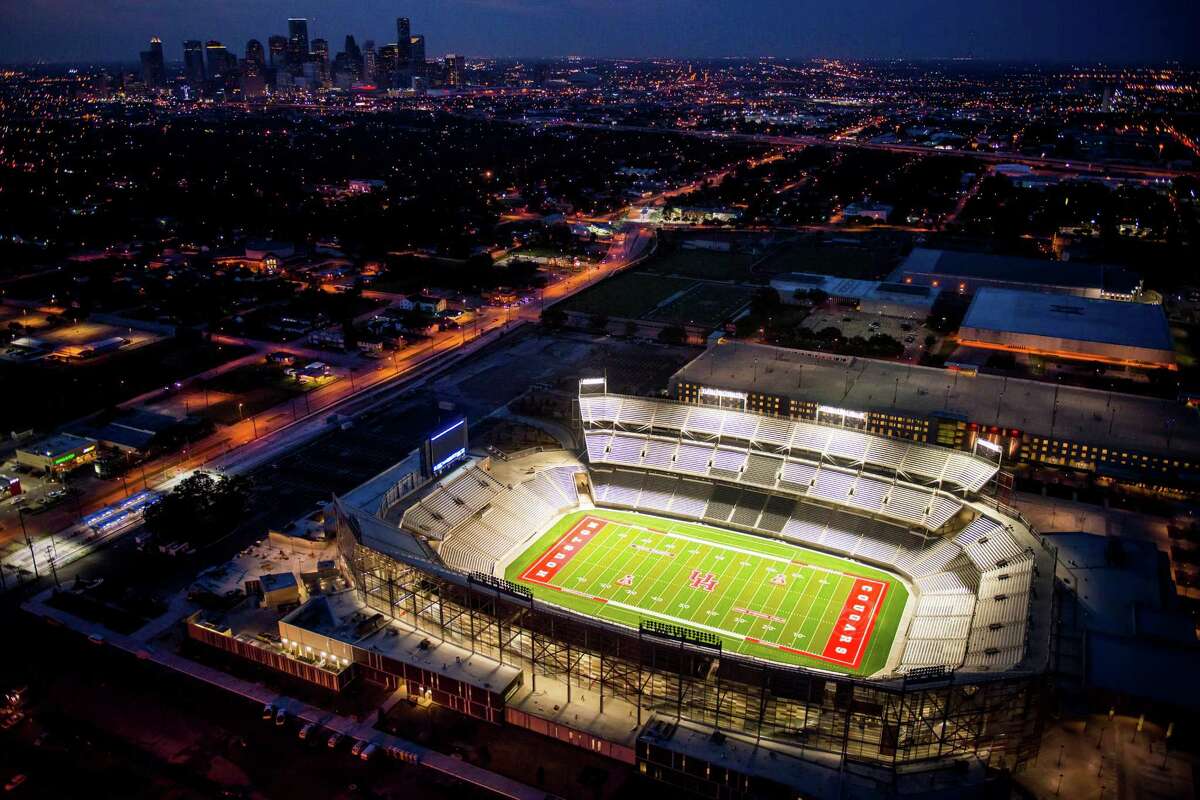 UH set to open new stadium against veteran-laden UTSA