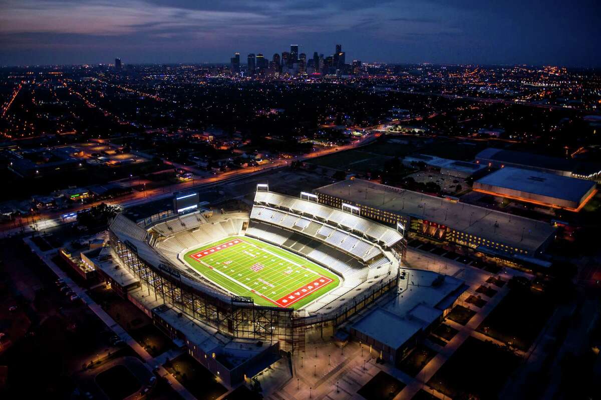 UH set to open new stadium against veteran-laden UTSA