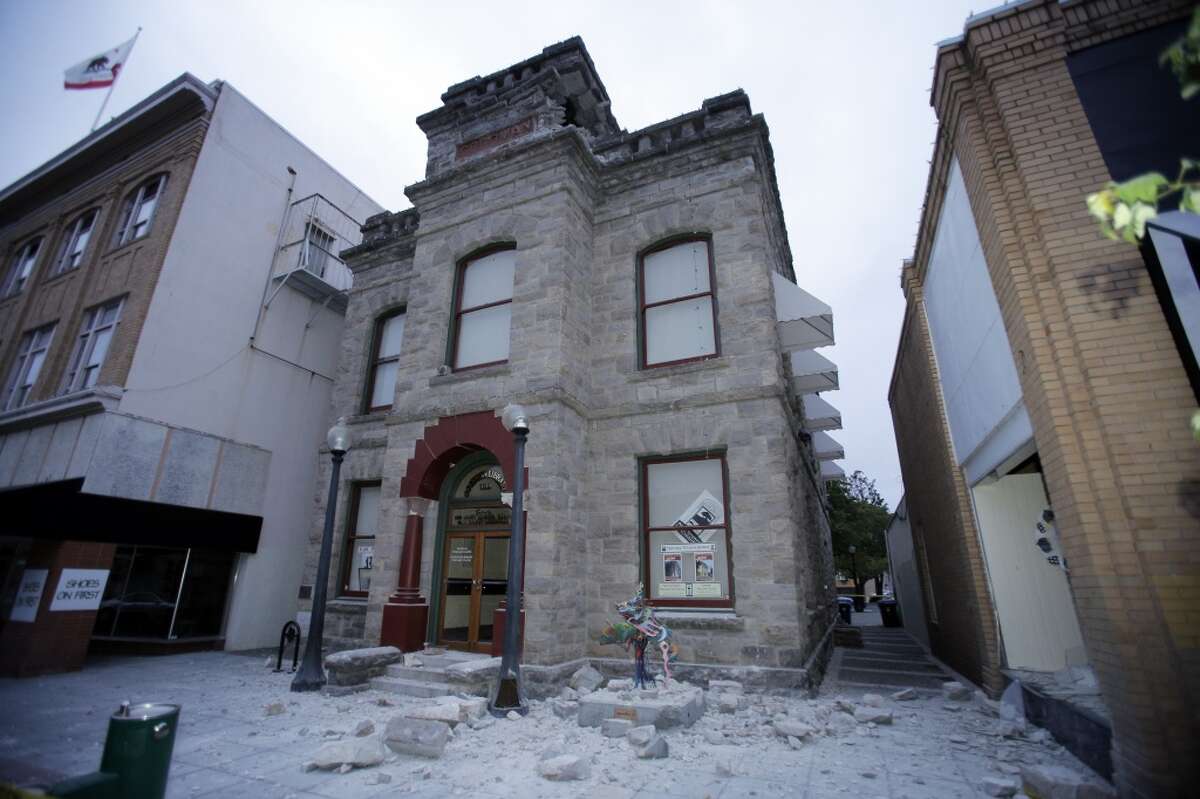 Teen crushed by bricks in Napa earthquake recounts pain, fear