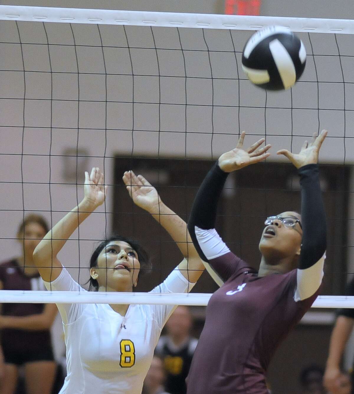 Reagan takes aim at tougher competition in District 20-6A