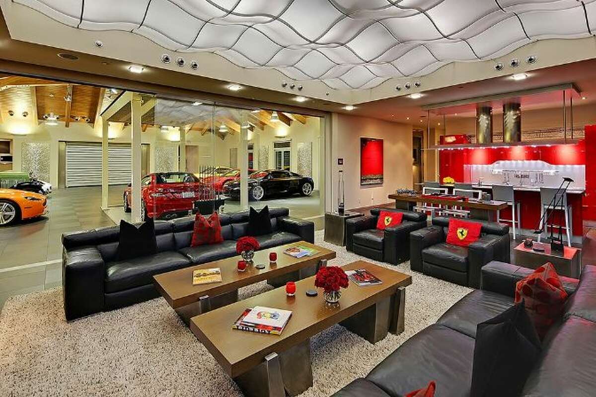 The ultimate pad for a man and his cars?