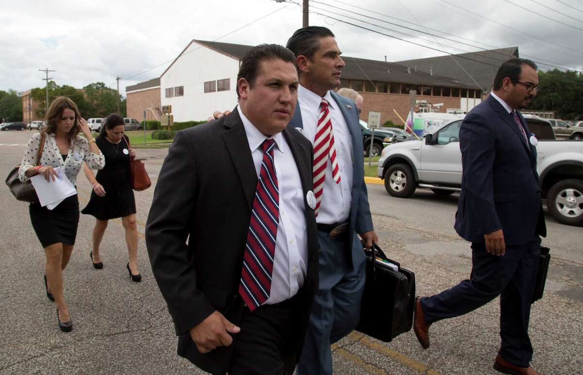 Jury acquits Texas father in shooting death of drunken driver