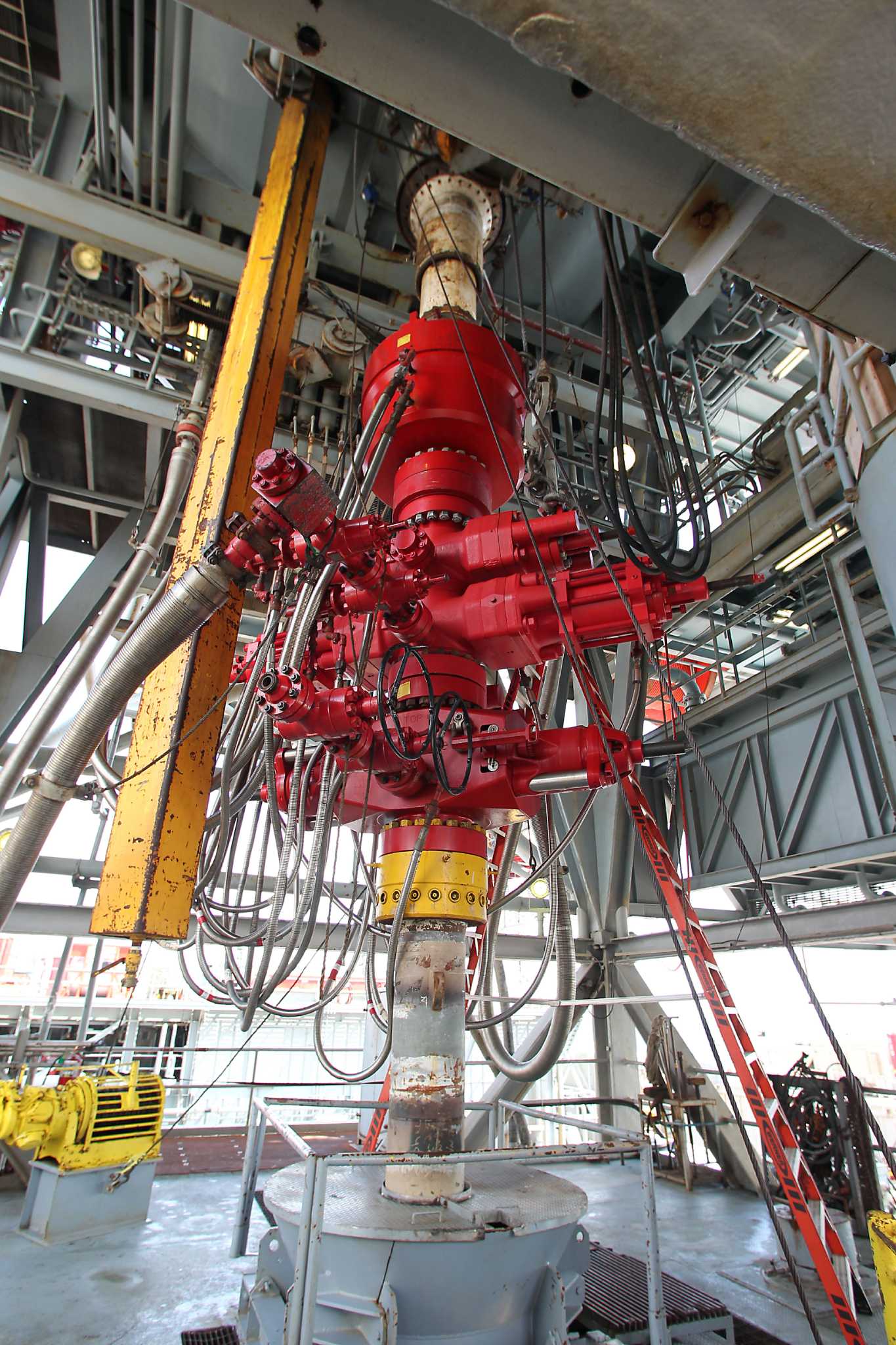 Group studies new approach or maintenance of blowout preventers