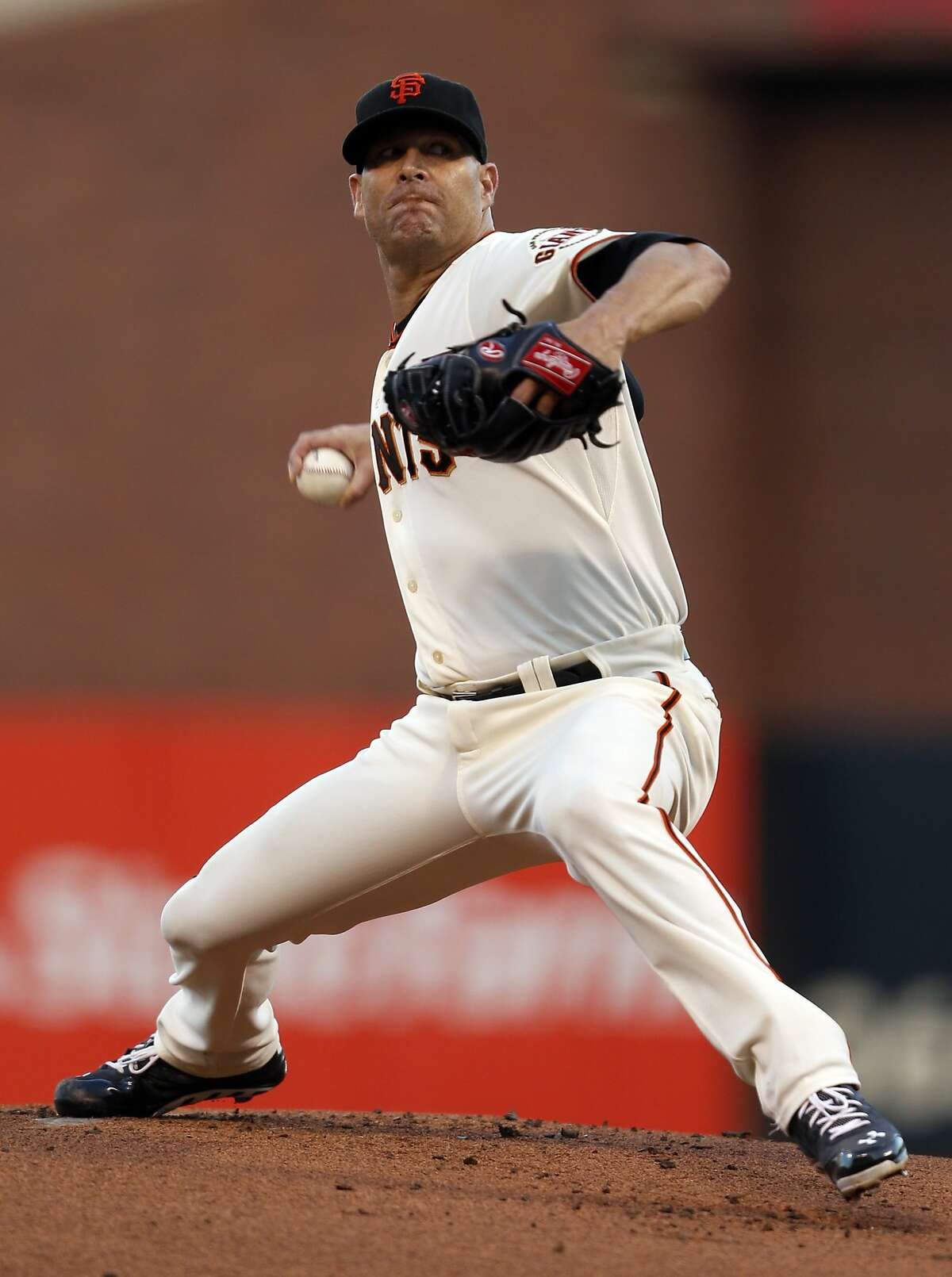 Finally, a World Series start for Giants’ Tim Hudson