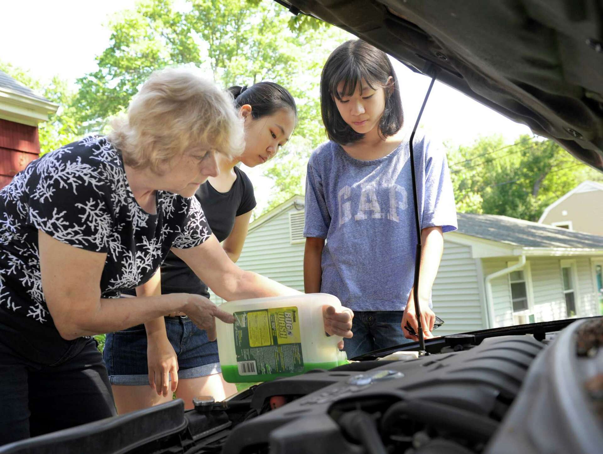 Chinese exchange students fill empty nests