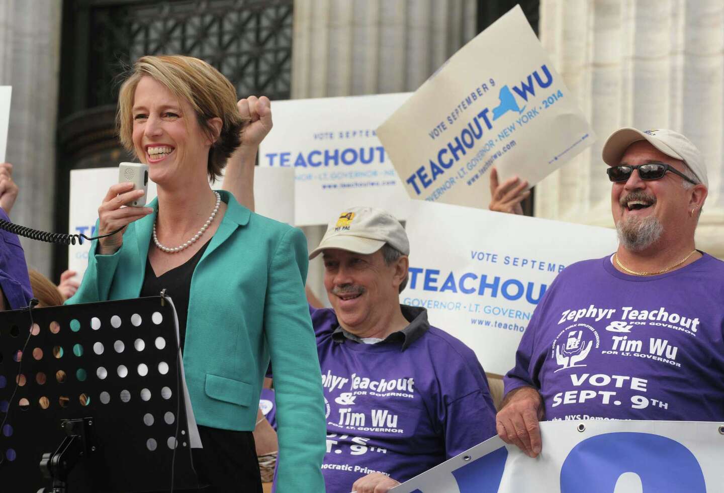 Teachout makes campaign stop in downtown Albany