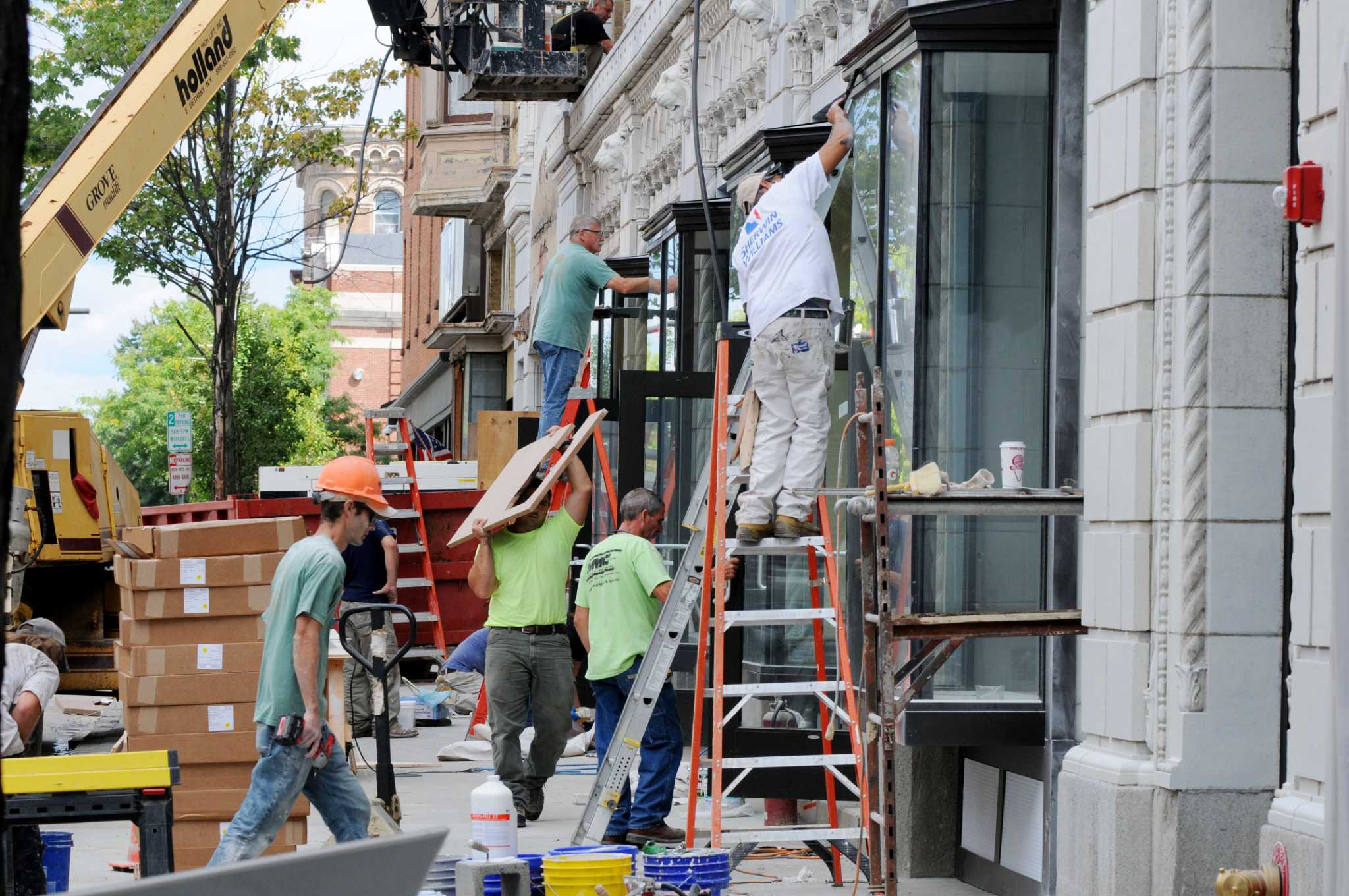 Debut approaches for new tenant