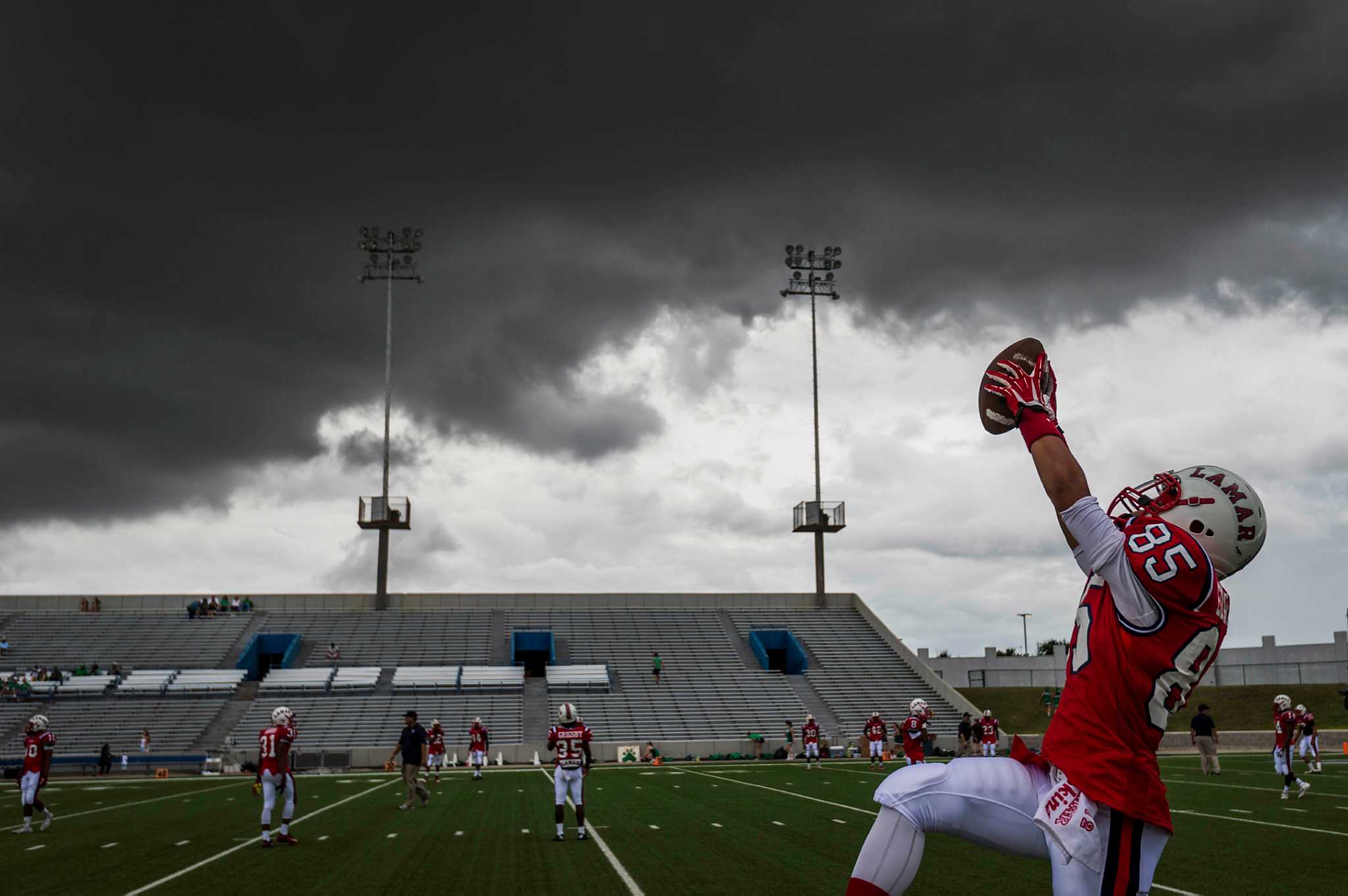 Buzz Bissinger, 25 years after 'Friday Night Lights'