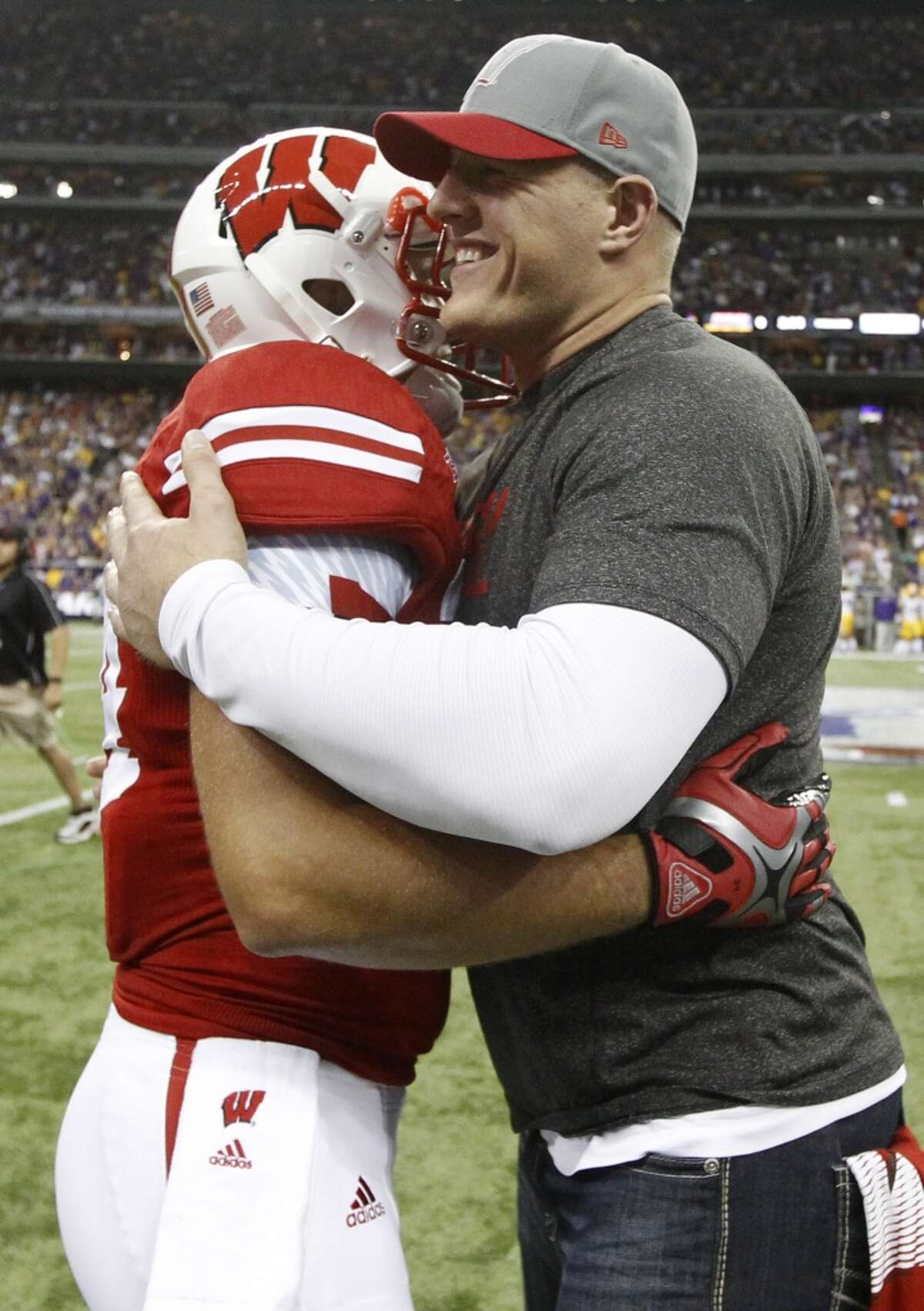 Derek Watt visits Texans; J.J. Watt endorses brother