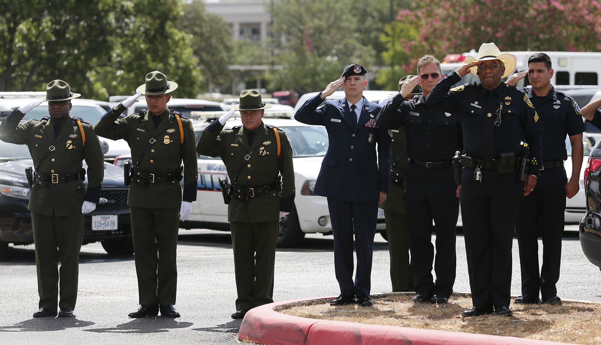 FBI: 51 officers slain in 2014, including 5 in Texas