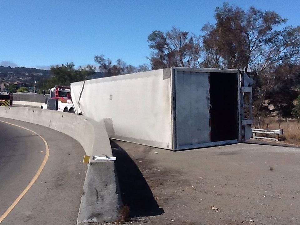 Big rig crashes, rolls on Hwy. 101 off-ramp near SFO
