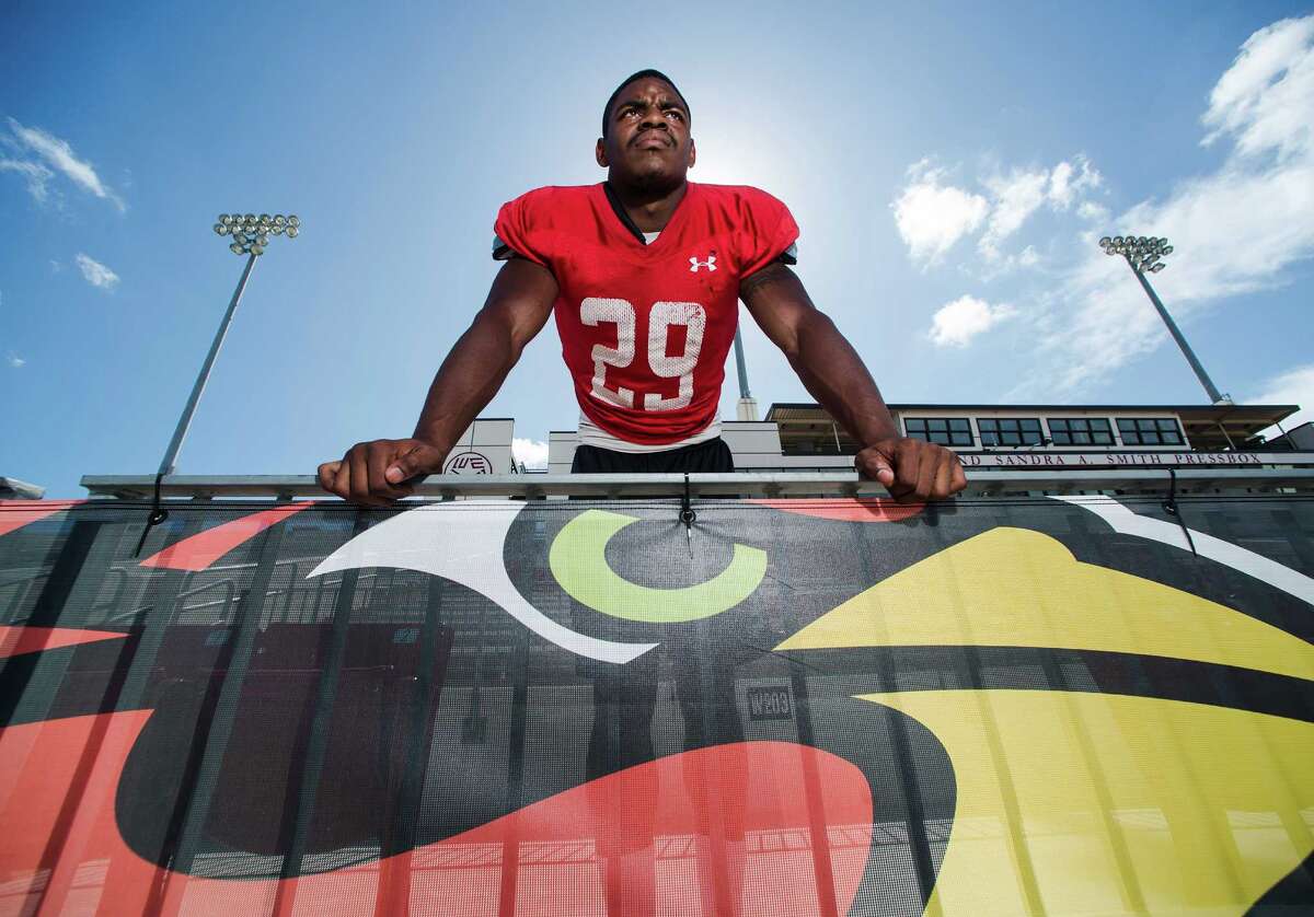 Lamar sophomore making impact in Cardinals secondary