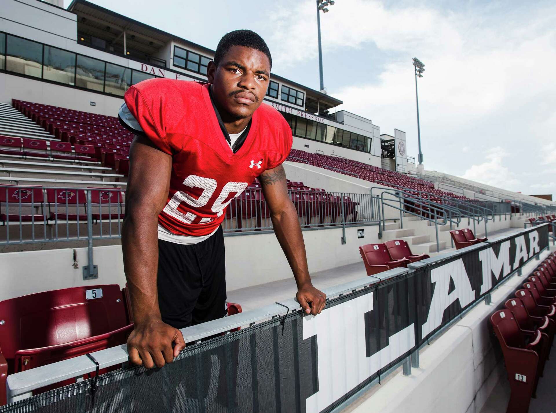 Lamar sophomore making impact in Cardinals secondary