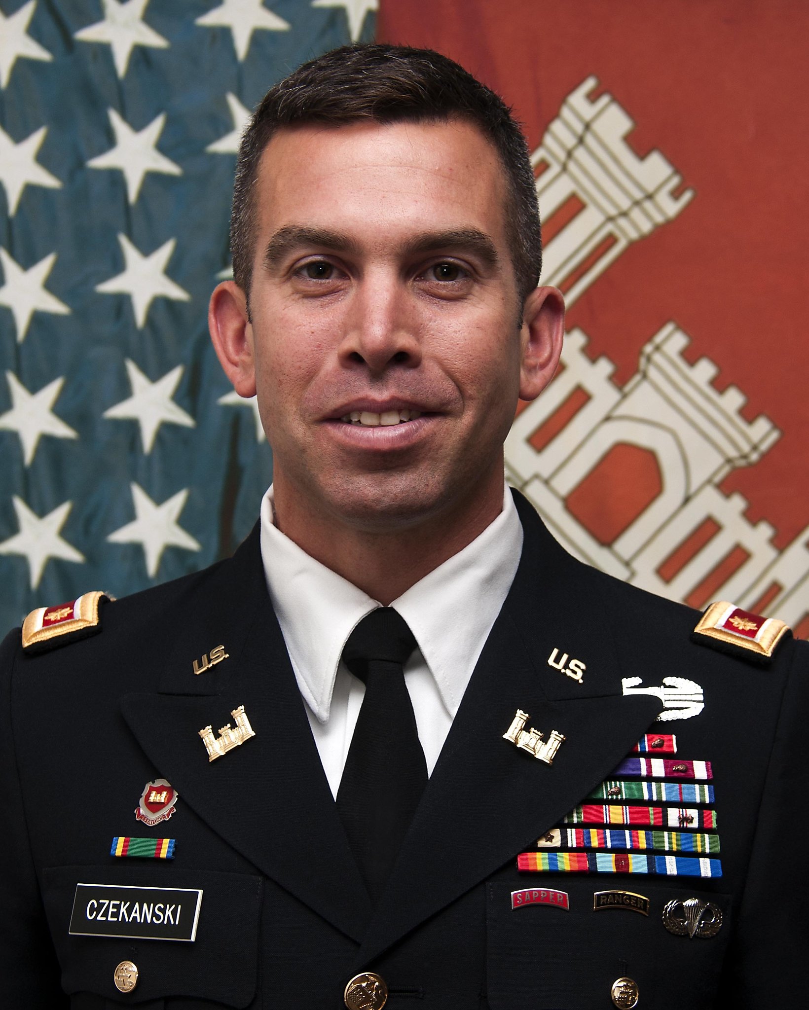 Army hero honored for saving man from oncoming BART train