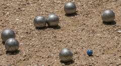 S.A. club promotes 'beautiful game' of pétanque