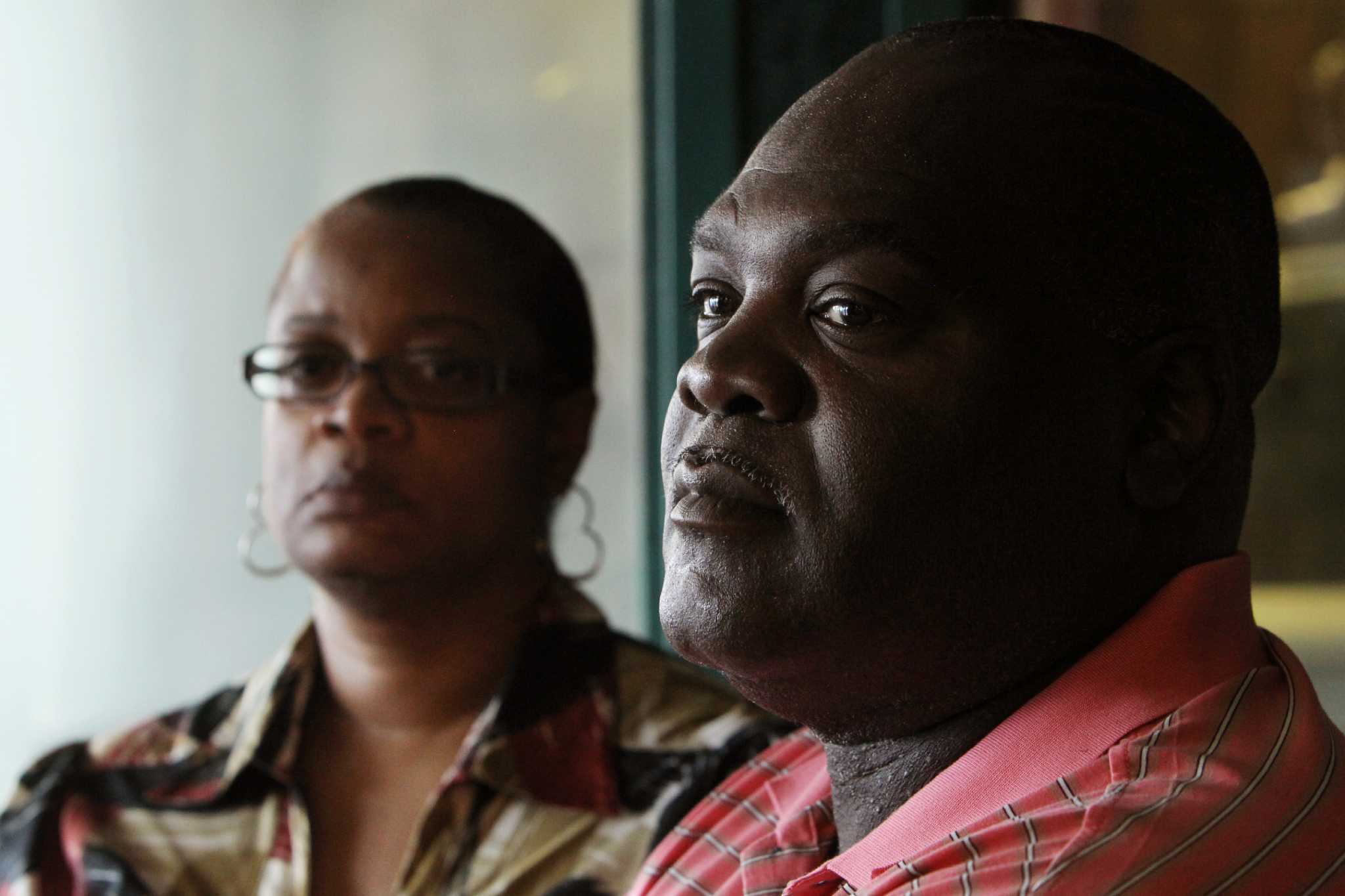 Activists say man who defended wife wrongly charged with murder