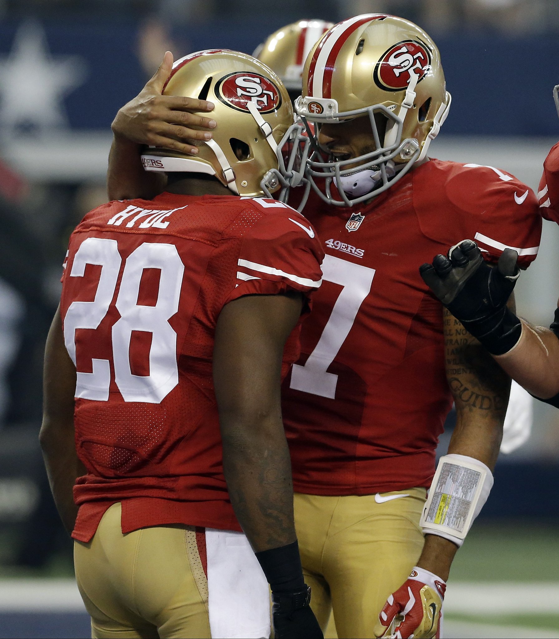 49ers' rookies come up big in opener