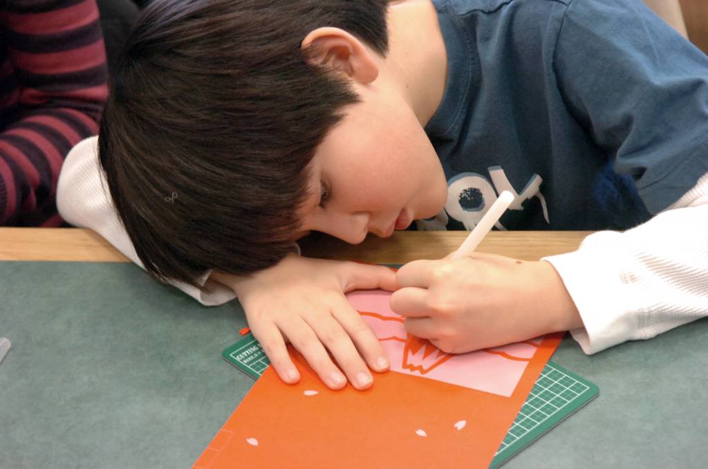 Library hosts Japanese paper-cutting artist
