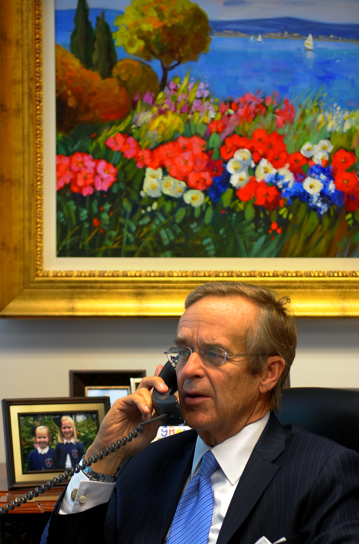 William Raveis wins management award