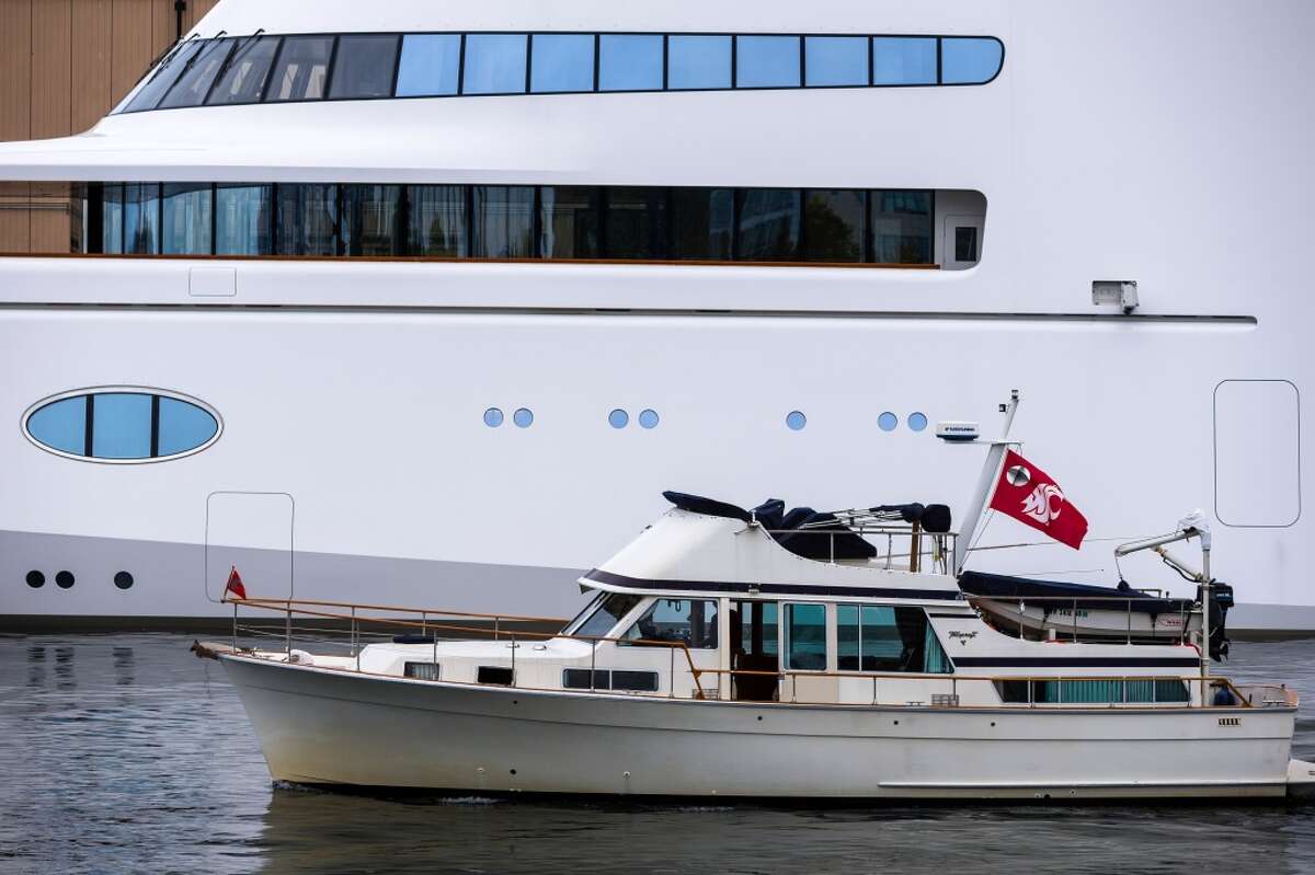 Boat of the future: Mysterious yacht appears in S.F. Bay