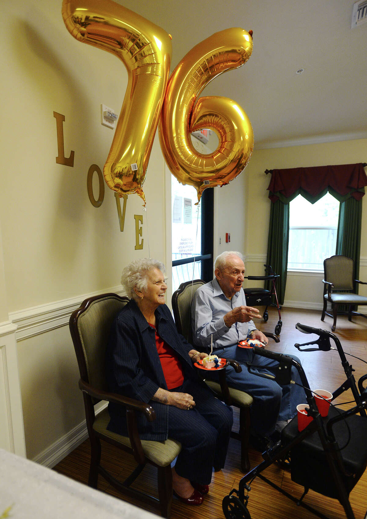 Nederland couple marks 76 years of marriage