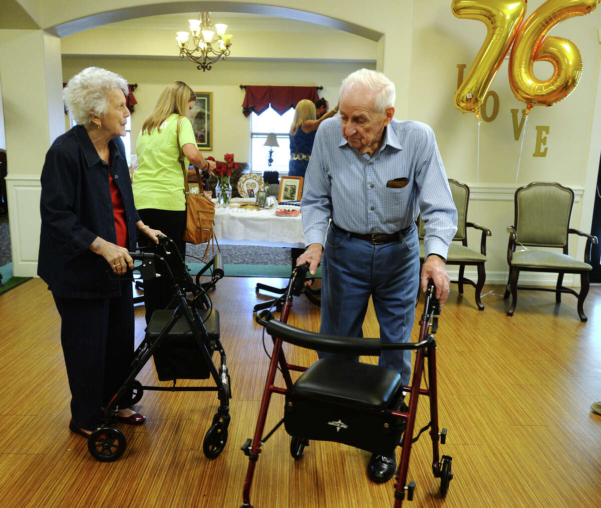 Nederland couple marks 76 years of marriage