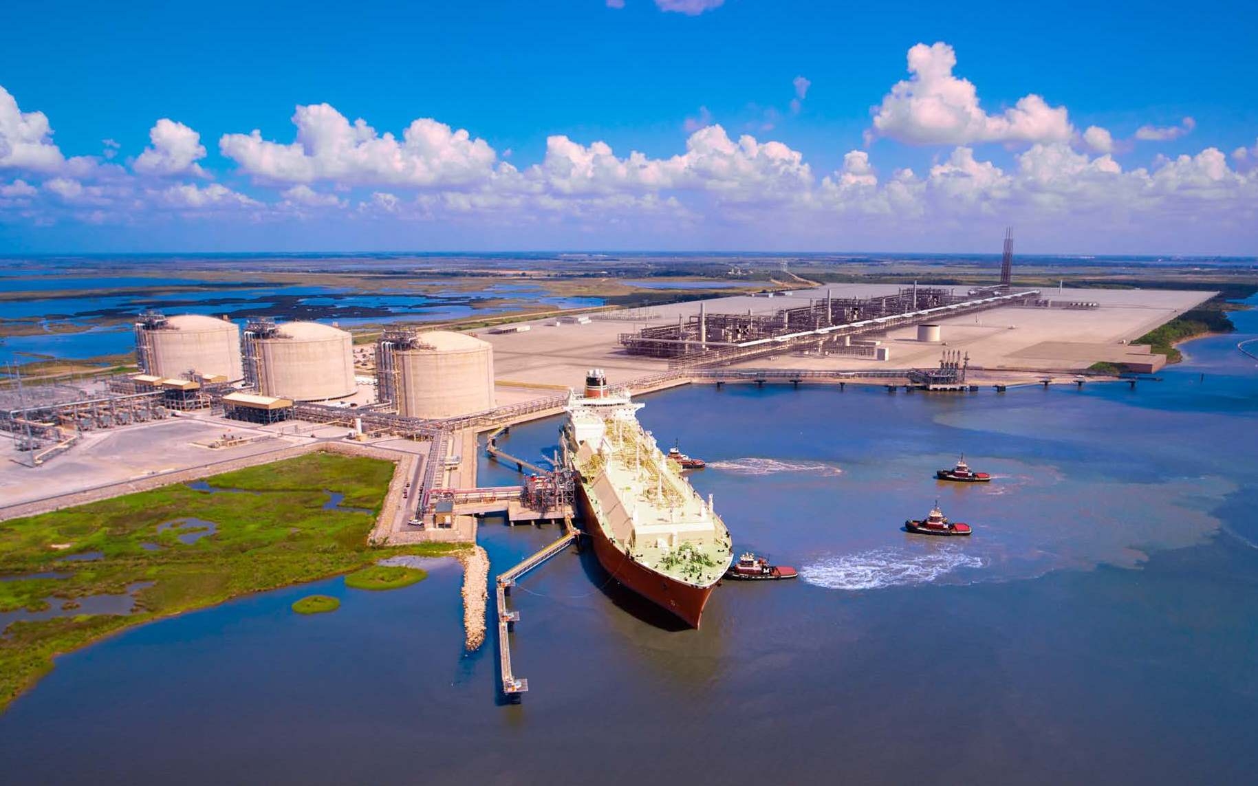 Two more LNG projects cross finish line for exports